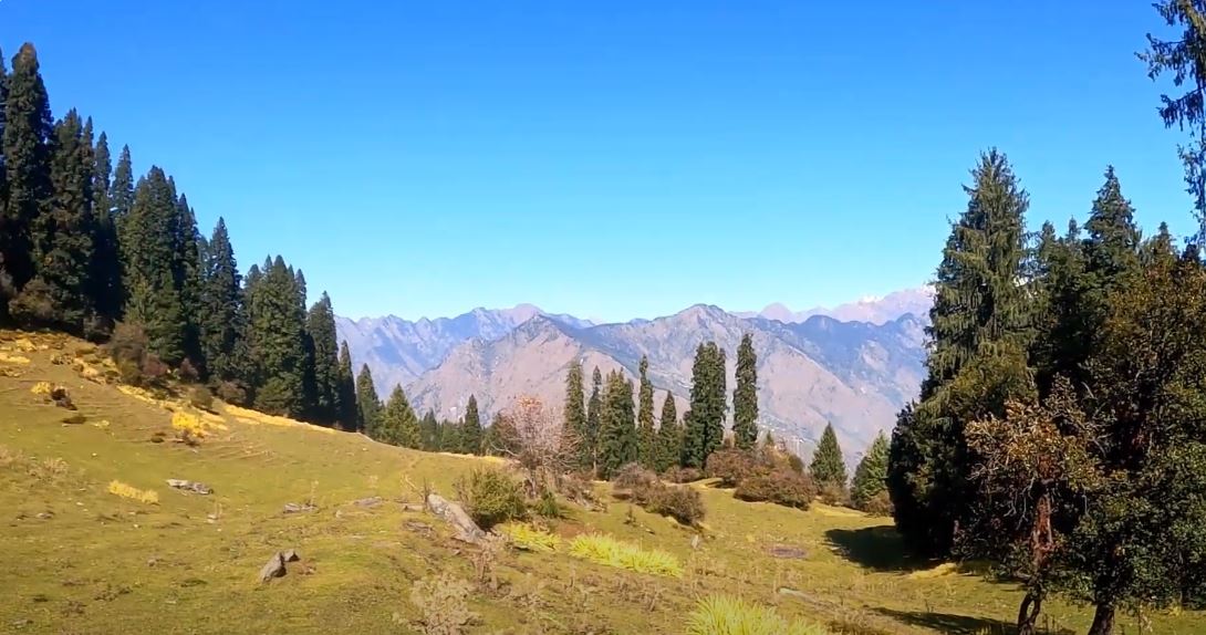Thini top trek - Exploring the Hidden Beauty with Mesmerizing Views